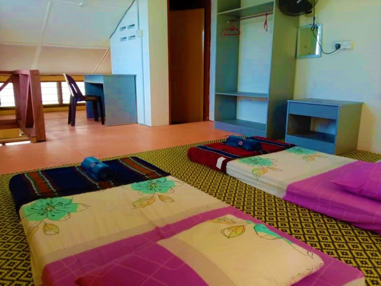 ACCOMMODATION – Borneo Tribal Village